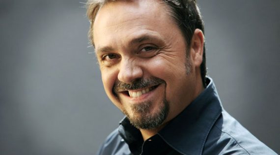 La biografia di Gabriele Cirilli - Vita VIP